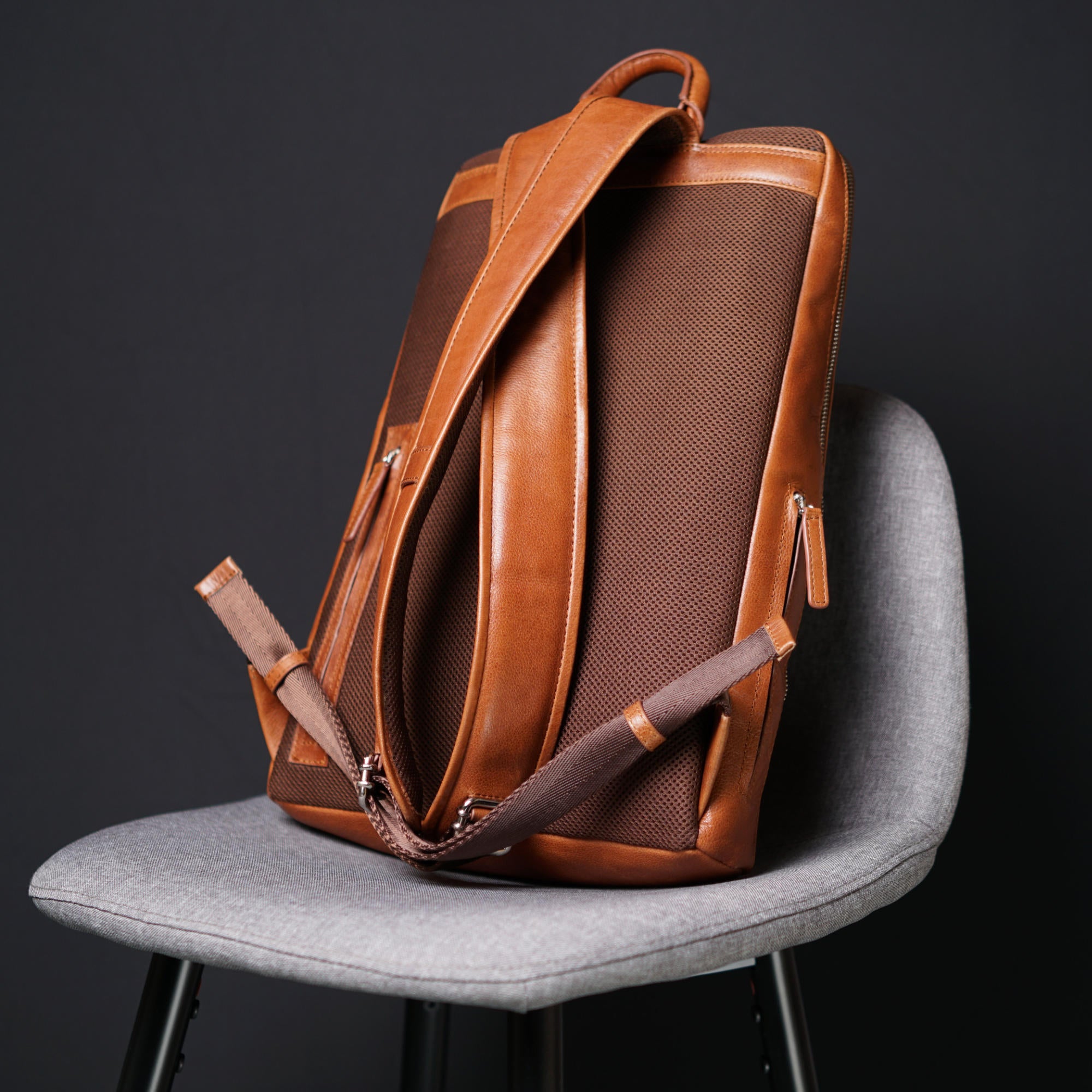 Luton | A Luxury Cognac Tan Leather Backpack– mosi